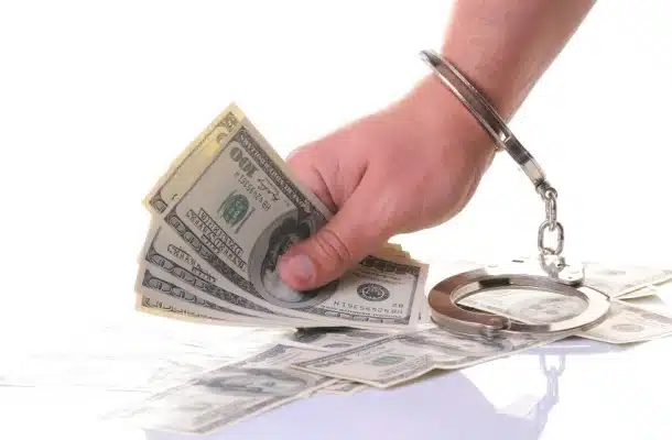 8 Tips for Preventing Internal Fraud - Polonious